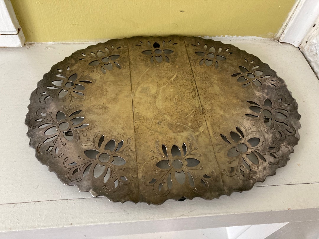 Silver Plate Expandable Trivet / Ornate Floral Cutout Display Stand ...