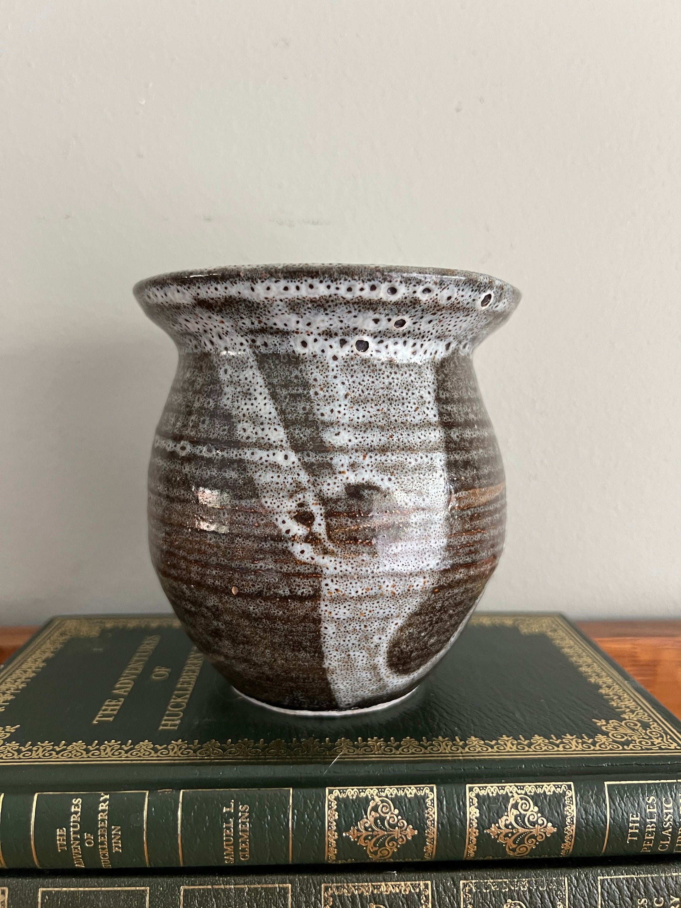 Vintaged Signed Studio Art Pottery Vase 4.25 - Etsy