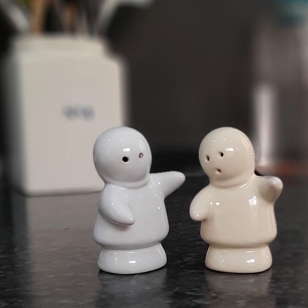 Ghost Salt & Pepper Pots Retro Hugging Ghost Cruet Set Ceramic Salt ...