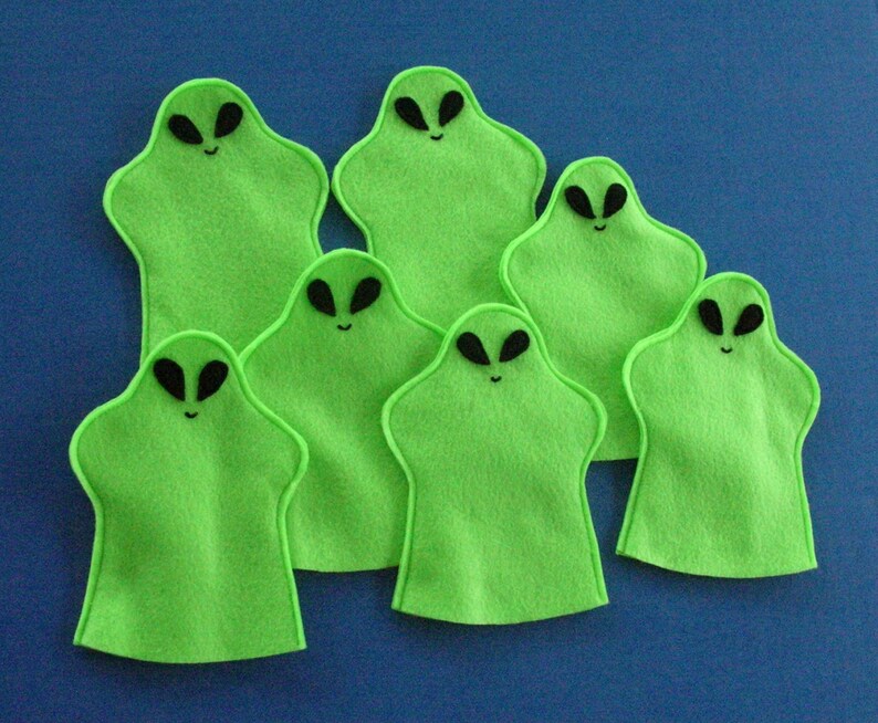 Green Alien Hand Puppet / Felt Alien Puppet / Outer Space - Etsy