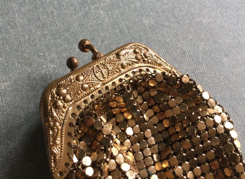 French Gold Mesh Coin Purse Vintage 1920-30s With Kiss-lock Closure ...