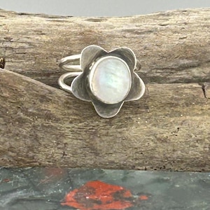 Moon Flower Ring - Etsy