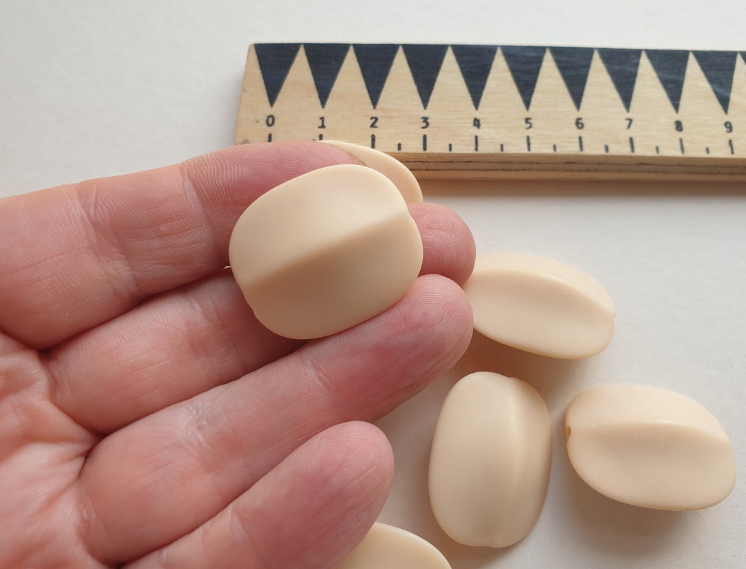 Large Ridged Vintage Lucite Beads Matt Cream Beads - Etsy