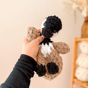 Dolly the Gosling Crochet Pattern | NO SEW Crochet Pattern | Cute ...