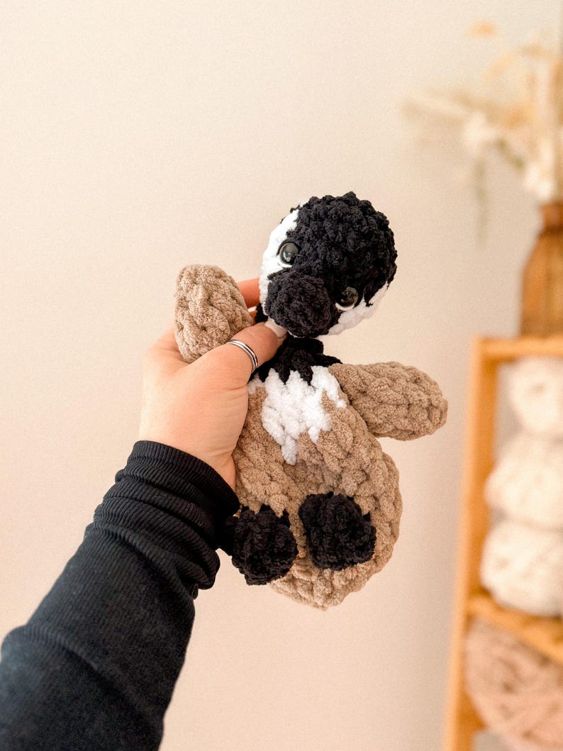 Dolly the Gosling Crochet Pattern | NO SEW Crochet Pattern | Cute ...