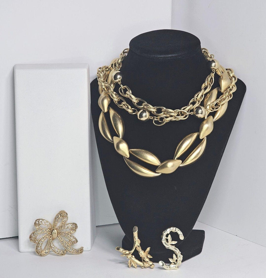Vintage Signed & Unsigned Costume Jewelry Gold-tone Lot - Etsy