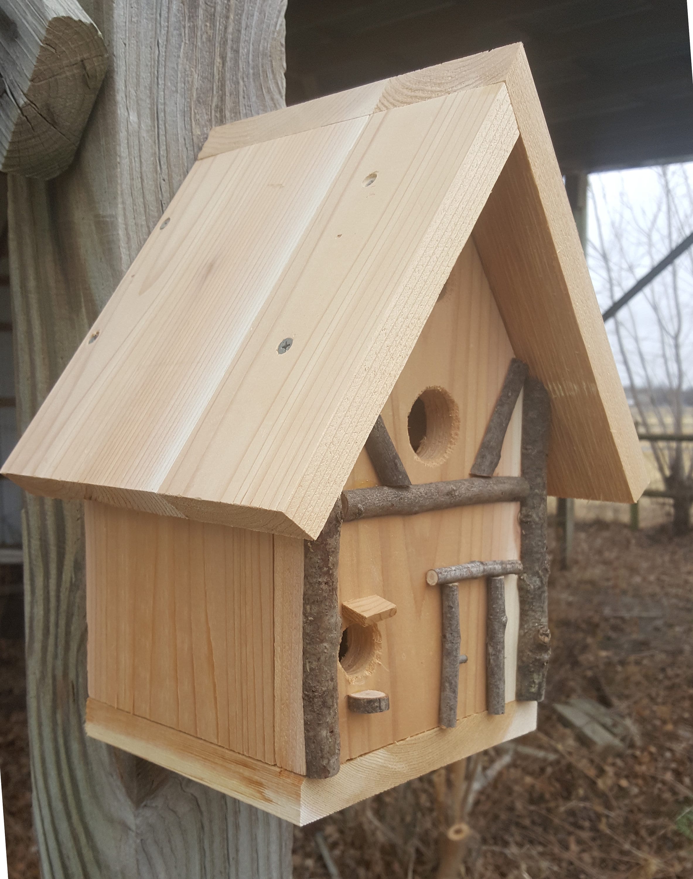 Forest Lodge Bird House - Etsy
