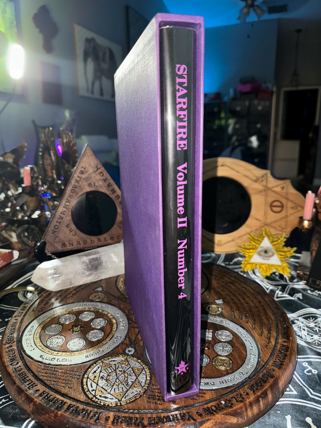 STARFIRE JOURNAL. Volume Two, Number 4. Deluxe Edition. Contributors ...