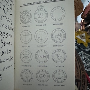 The Grimoire of Pope Honorius #684/1000 Deluxe Edition Extremely RARE ...