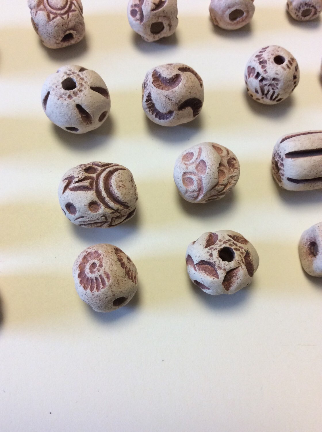 25 Small Textured Clay Beads | Etsy