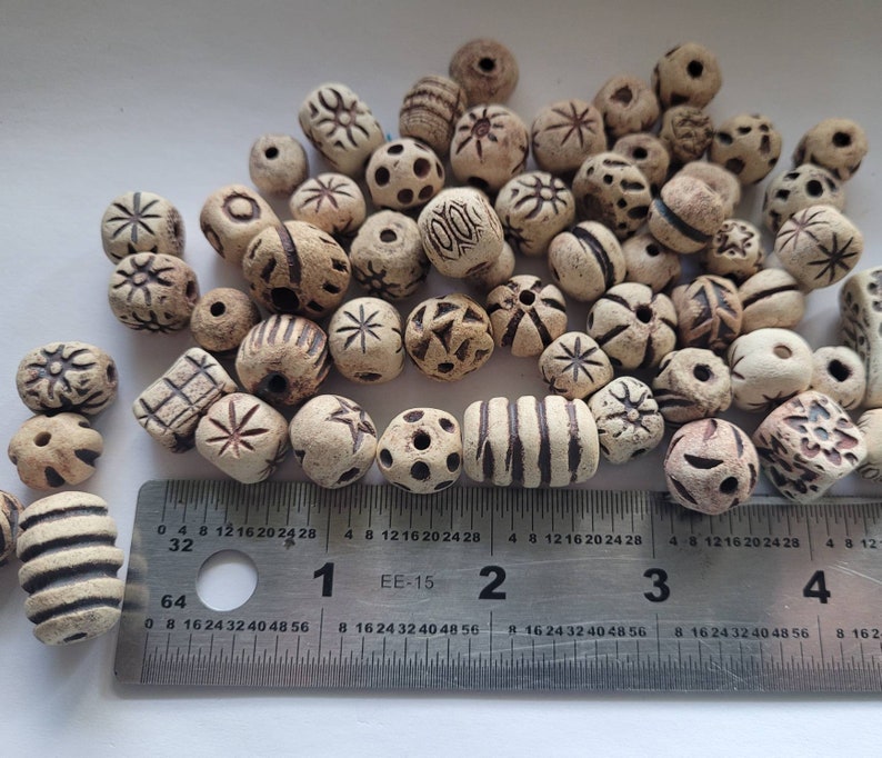 25 Small Textured Clay Beads - Etsy