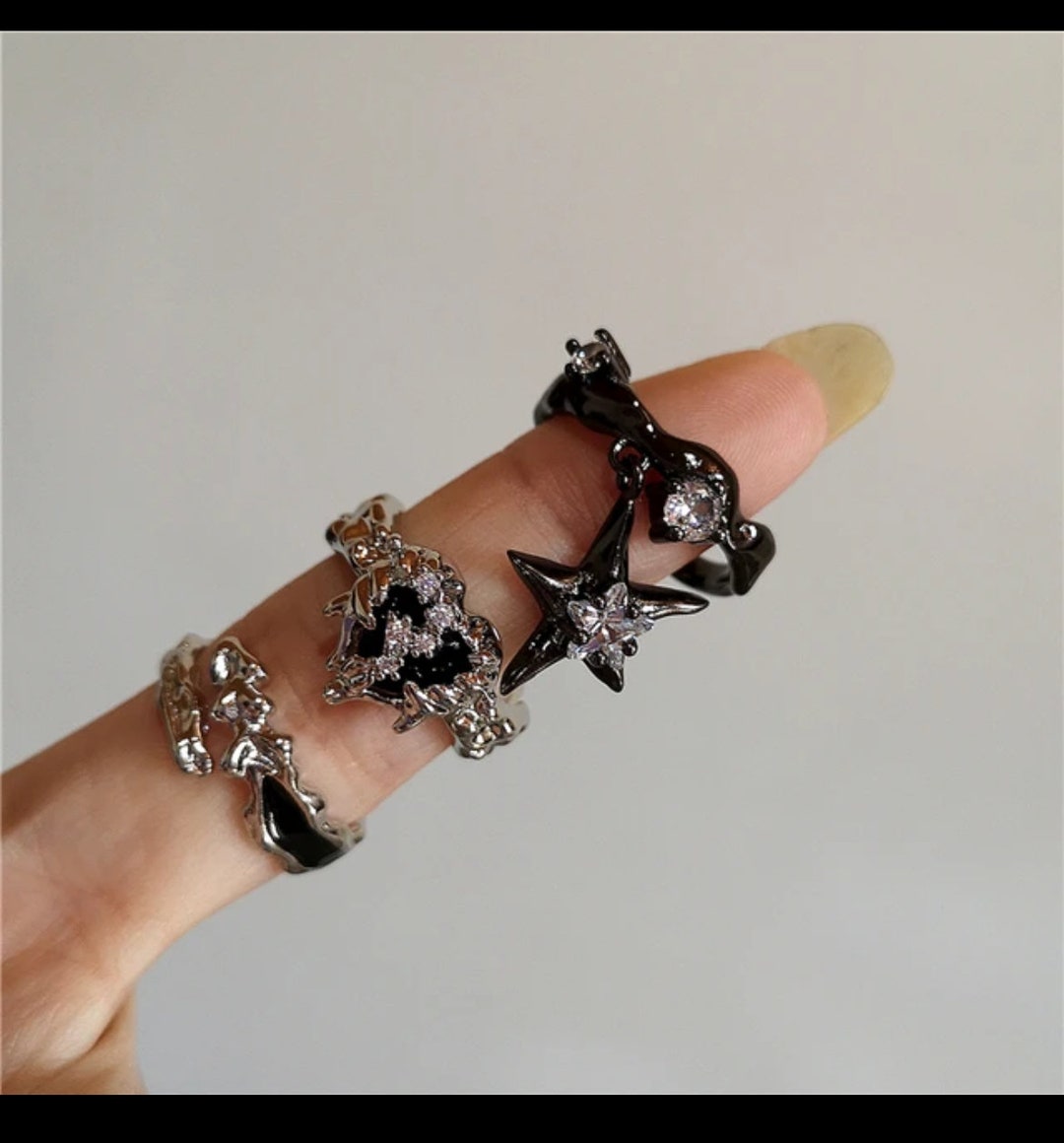 Edgy Vintage Goth Thorny Rose Couple Rings for Men Women Charm ...