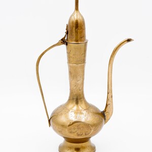 Vintage Solid Brass Teapot, Genie Lamp Pitcher, Made in India, Size 13. ...