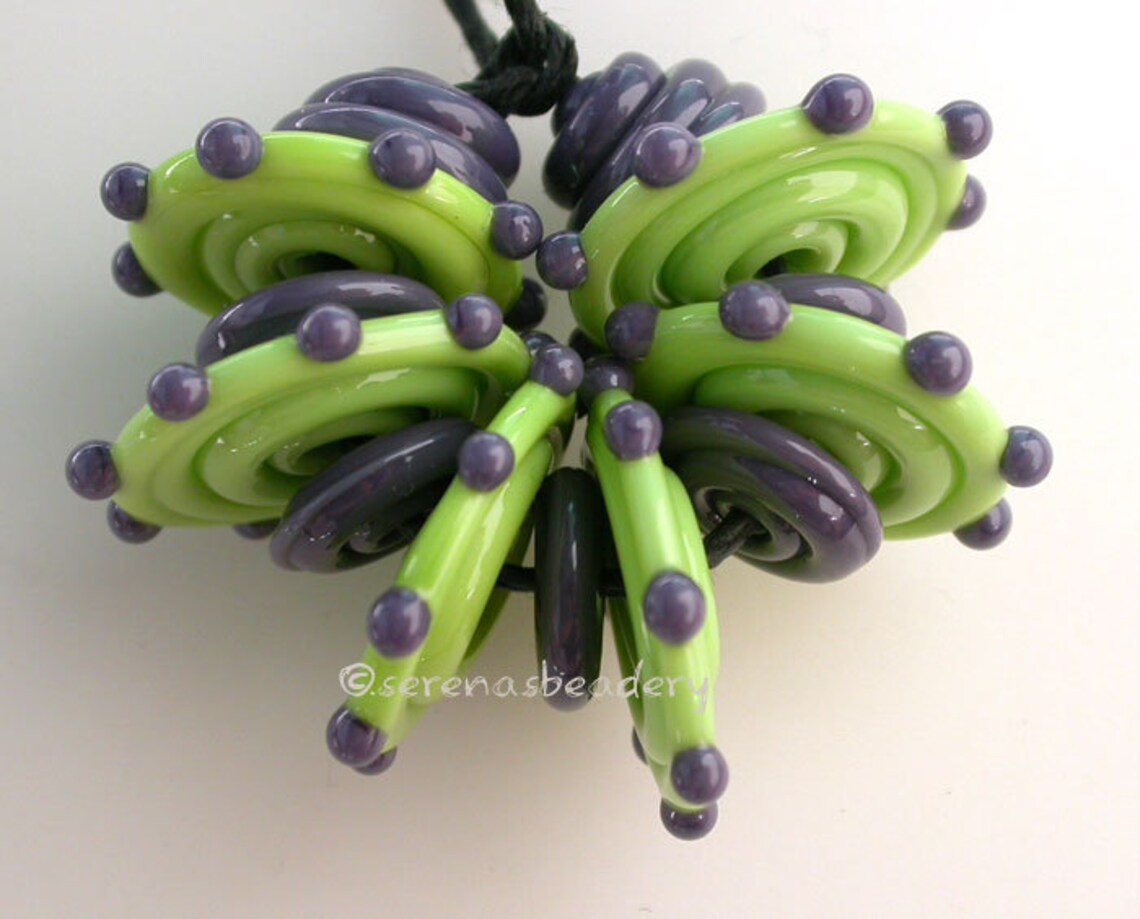 CIRCUS CLUSTER Dots Wavy Disc & Caps Bead Set Pea Green and | Etsy