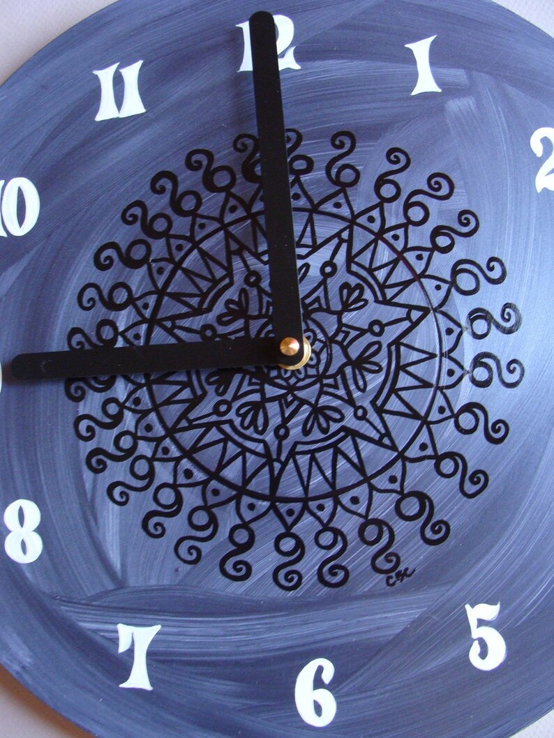 Industrial Silver Goth Clock - Home Decor Wall Clock in Geometric Black ...