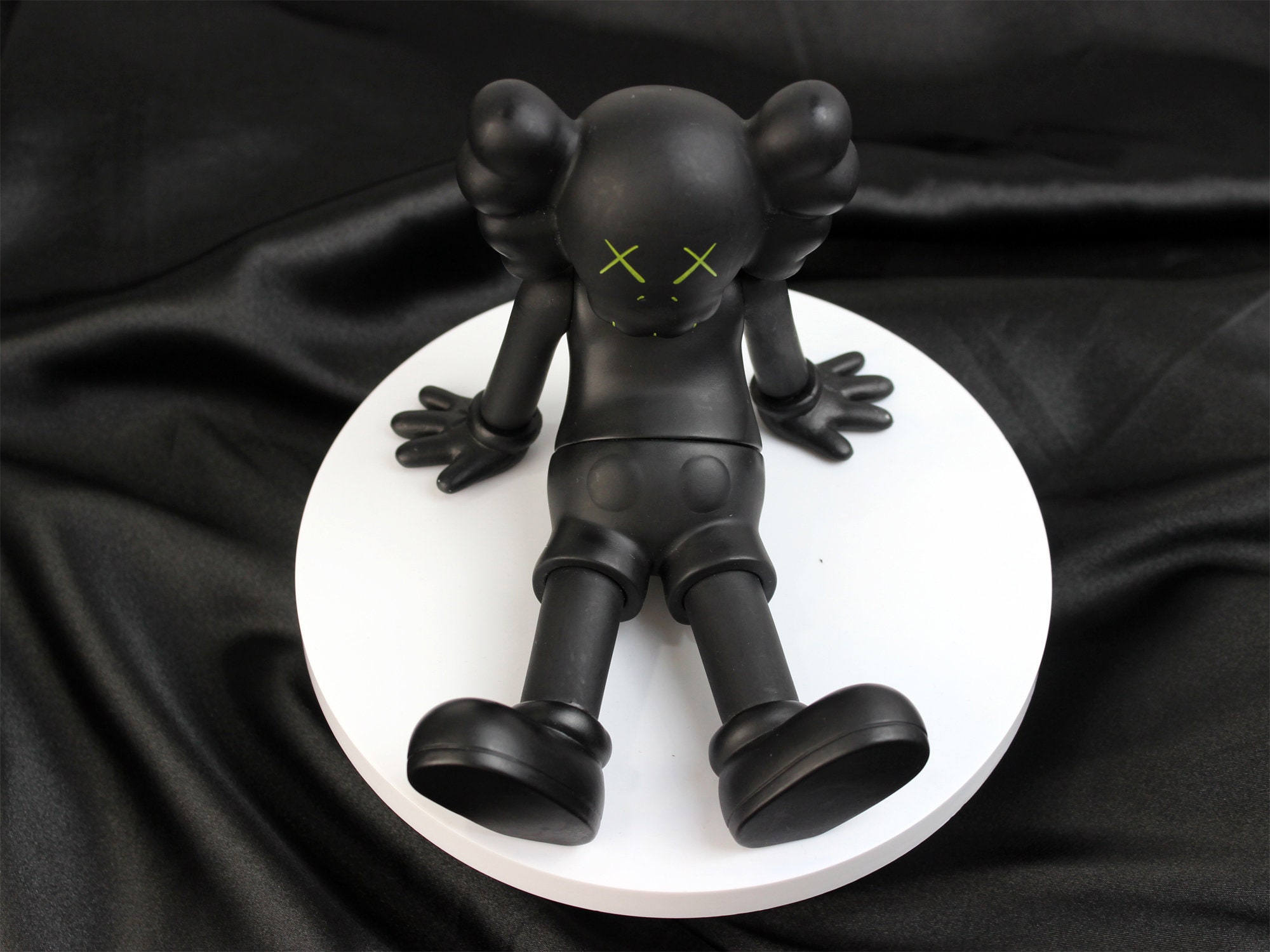 Kaws Ornaments/kaws Figurines Ornaments/desktop Ornaments/perfect Gifts ...