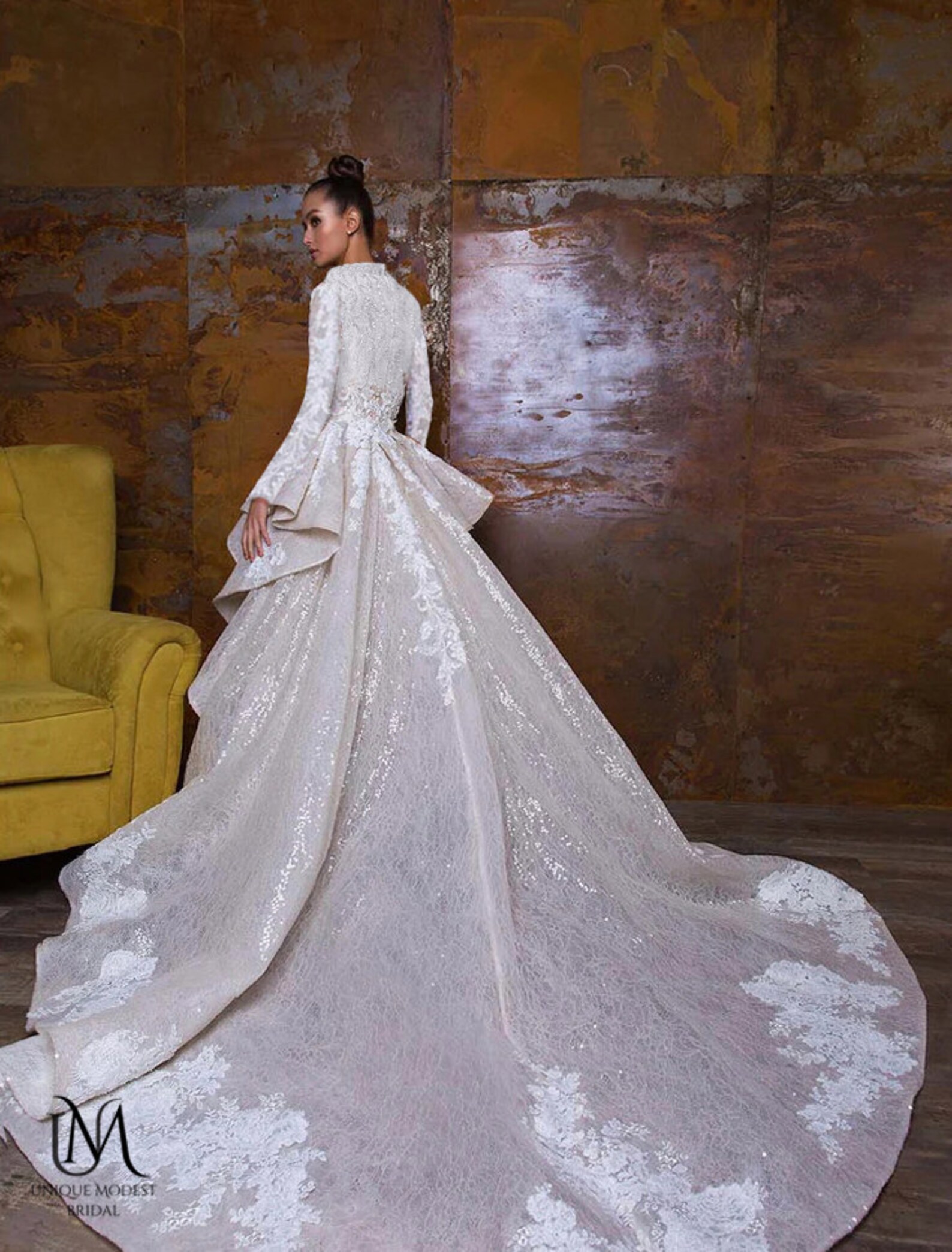 SALE: 850USD ONLY! Best-selling Modest Mermaid Wedding Dress / Bridal ...