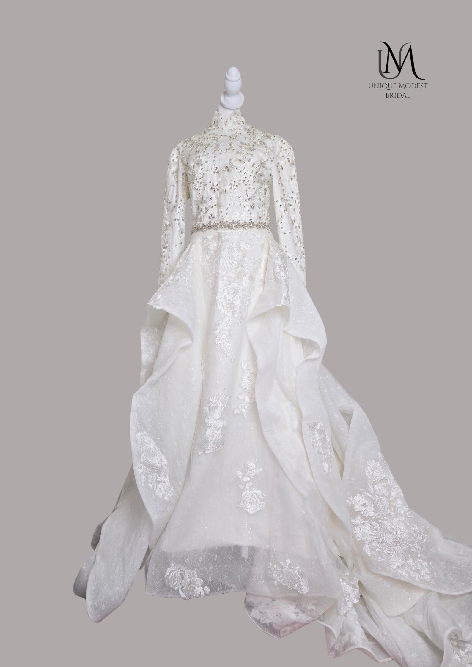 SALE: 850USD ONLY! Best-selling Modest Mermaid Wedding Dress / Bridal ...