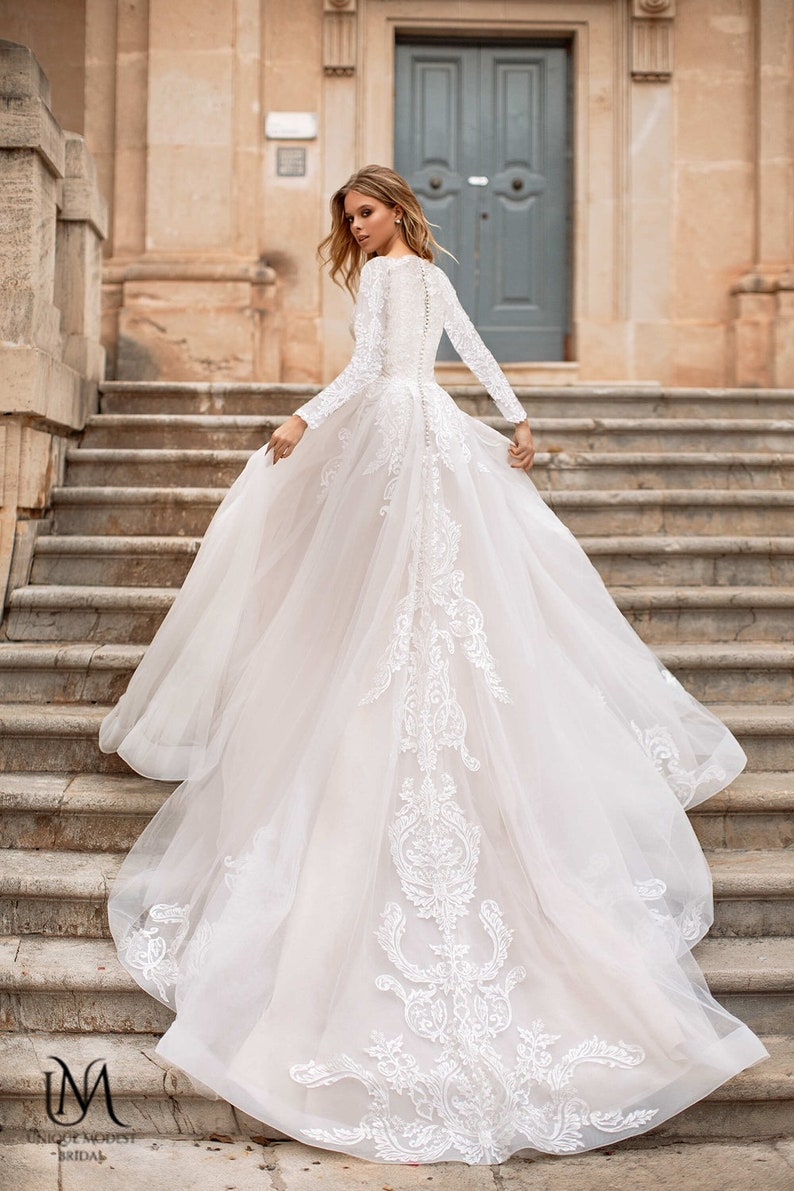 Timelessa - Elegant Modest Wedding Dress / Bridal Gown - Etsy