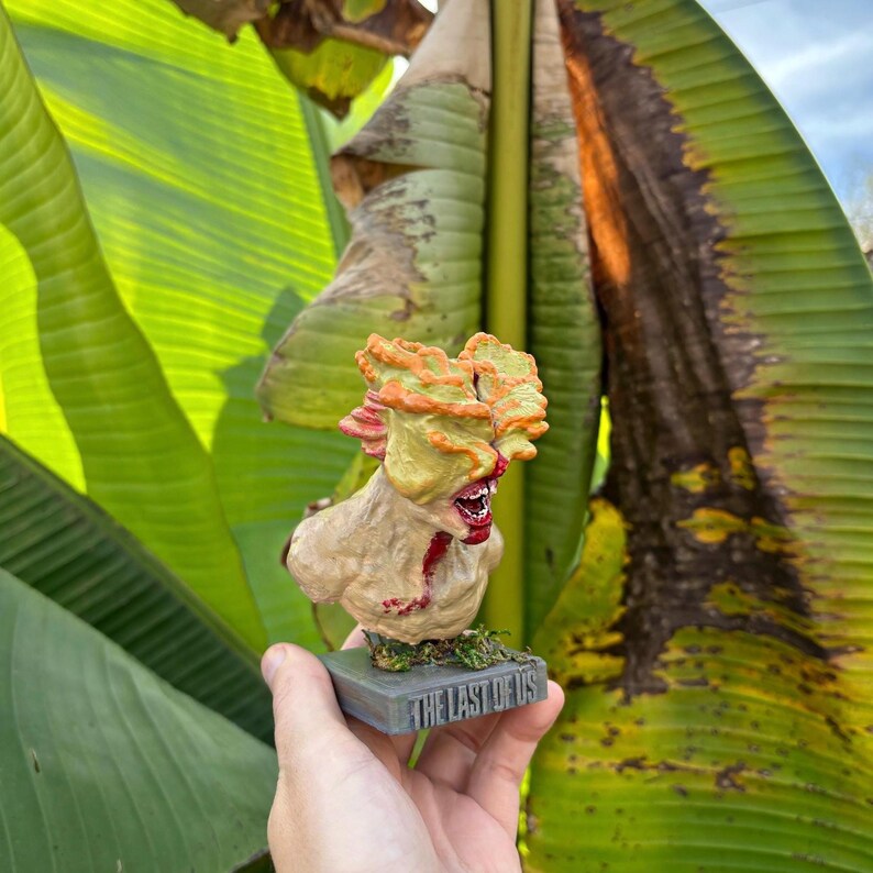 The Last of Us Clicker Bust Statue | 3D Printed | Hand-painted | TLOU ...