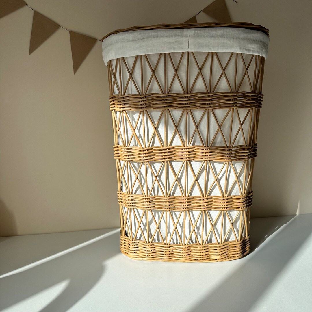 Tall Wicker Oval Beige Basket With Lid Deep Laundry Bag Woven Large ...