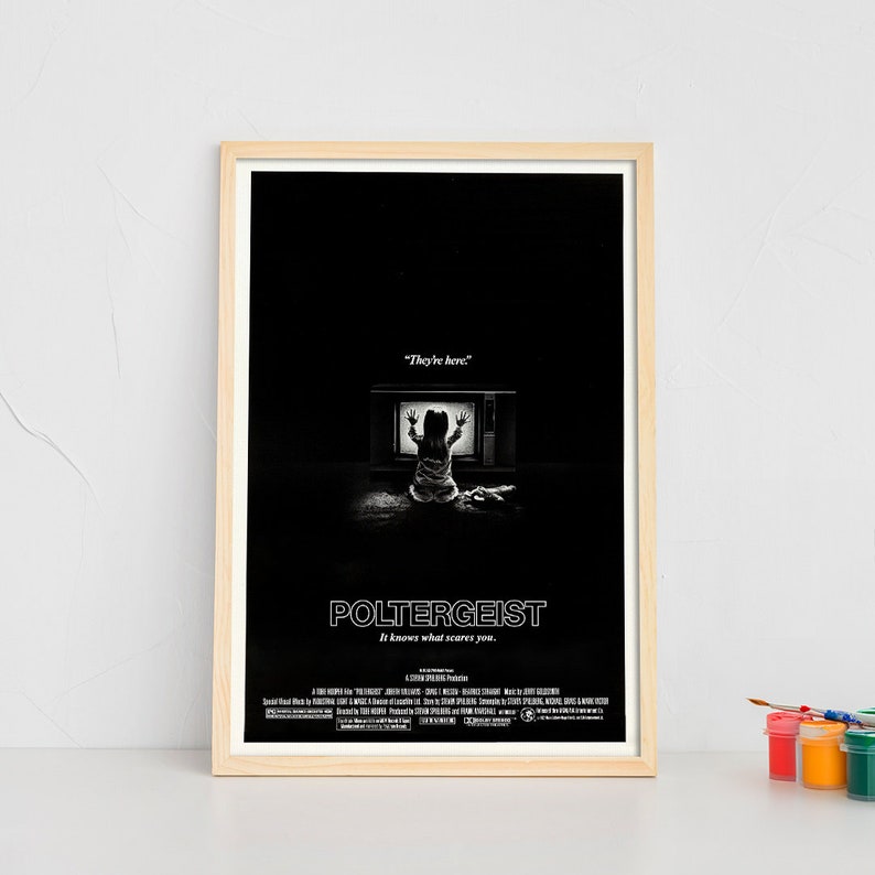 Poltergeist 1982 Movie Poster, High Quality Canvas Poster, Poster Gifts ...