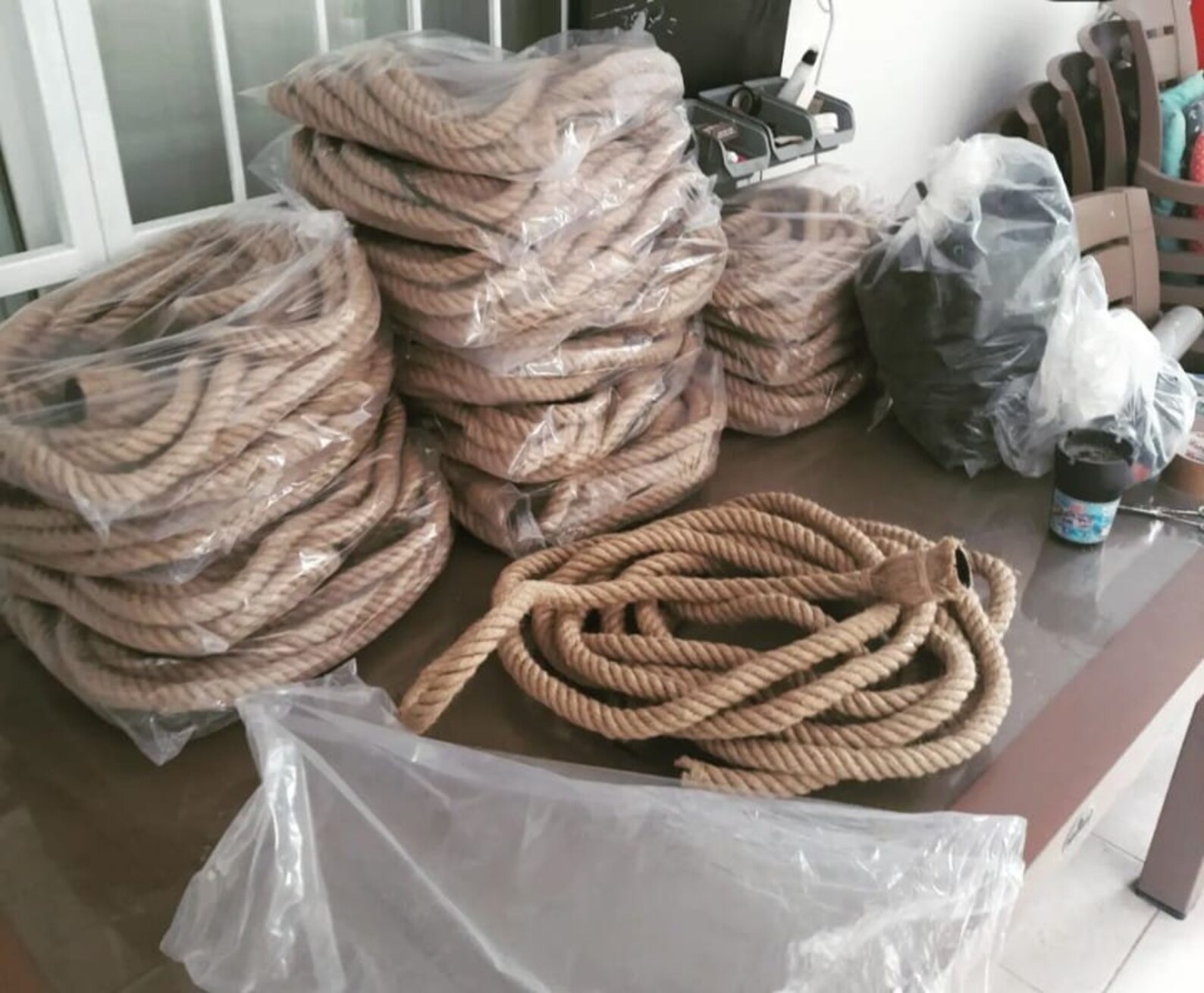 Cafe Restourant Bar Interior Desing / Rope Lighting Fixtures, Large ...