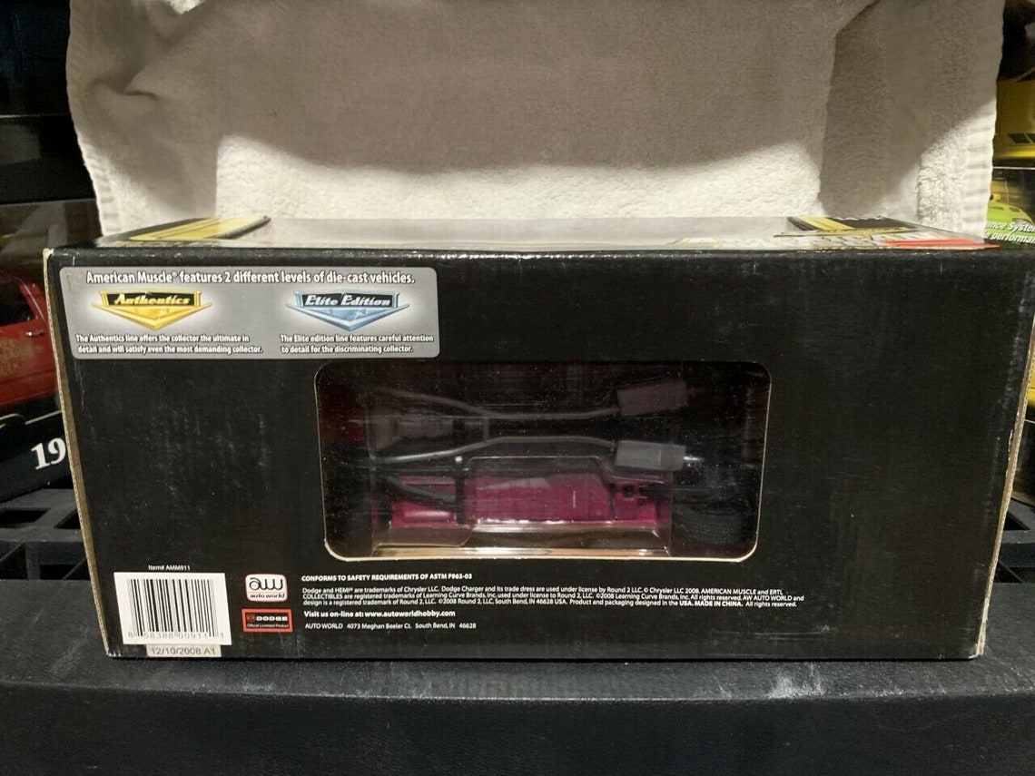 1970 Dodge Charger "r/t 440 CID Engine" Red/black C-stripe 1/750 World ...