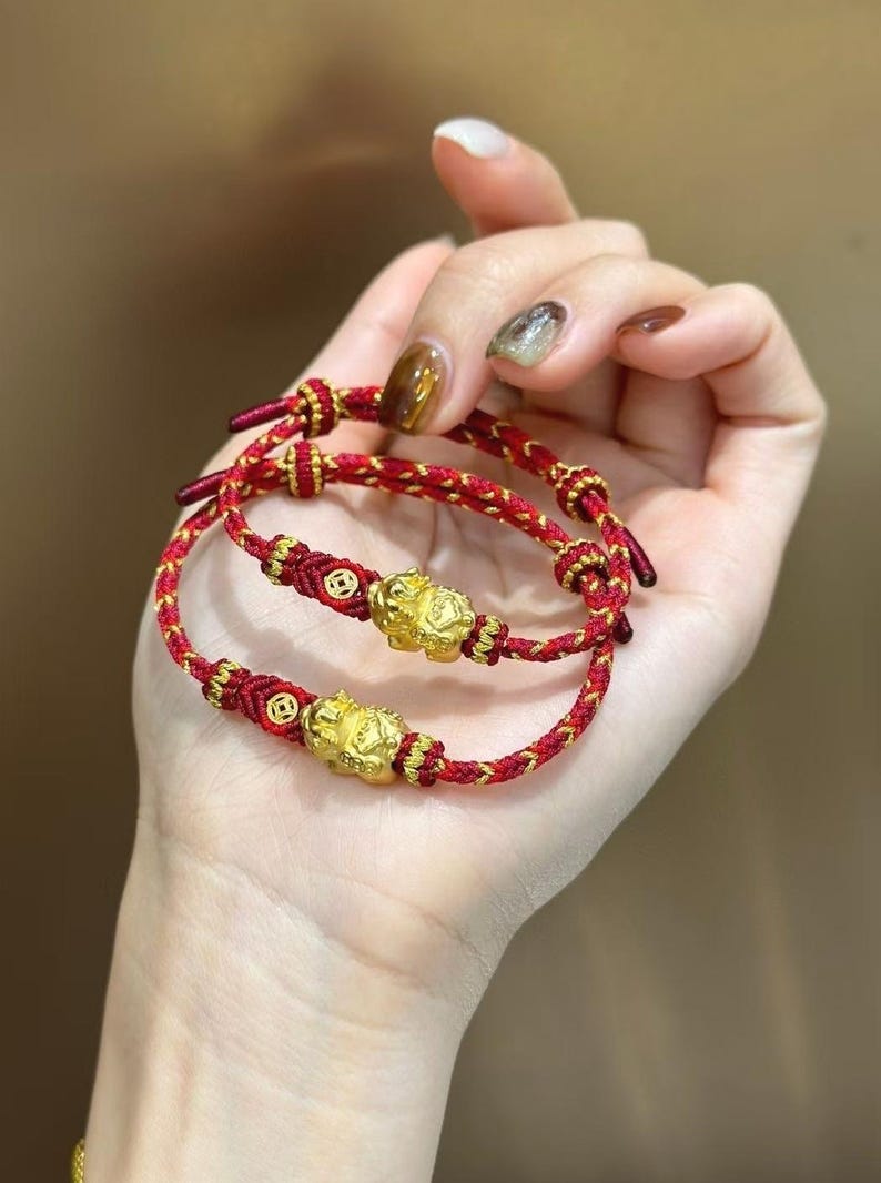 999 24K Gold Pi Xiu 貔貅 Good Luck Red Rope Bracelet, Red Lucky Bracelet ...