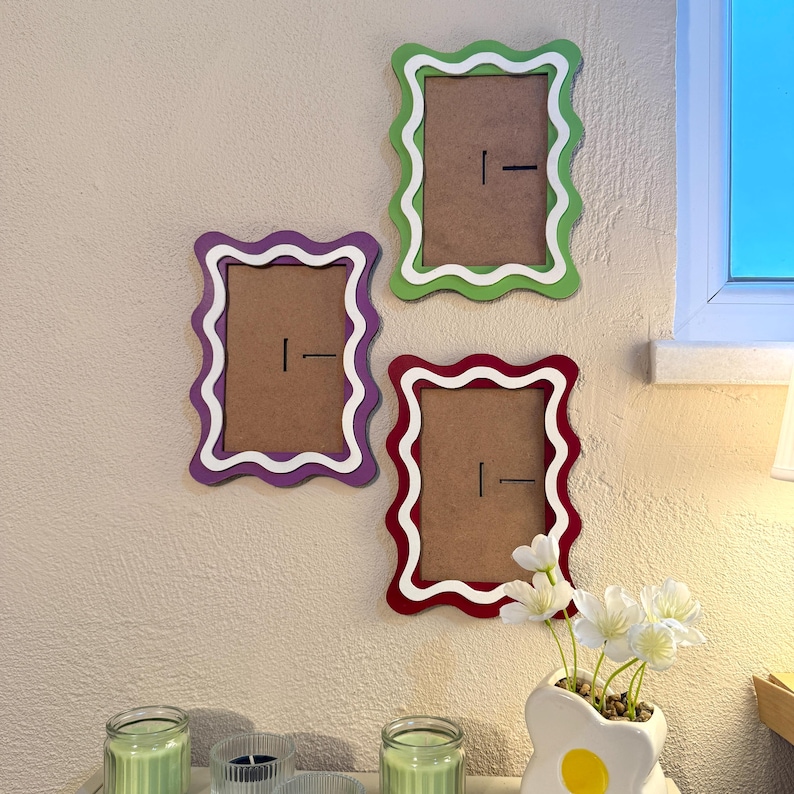 Handmade Wavy Picture Frame, 4x6 Funky Photo Frame, Colorful Retro ...