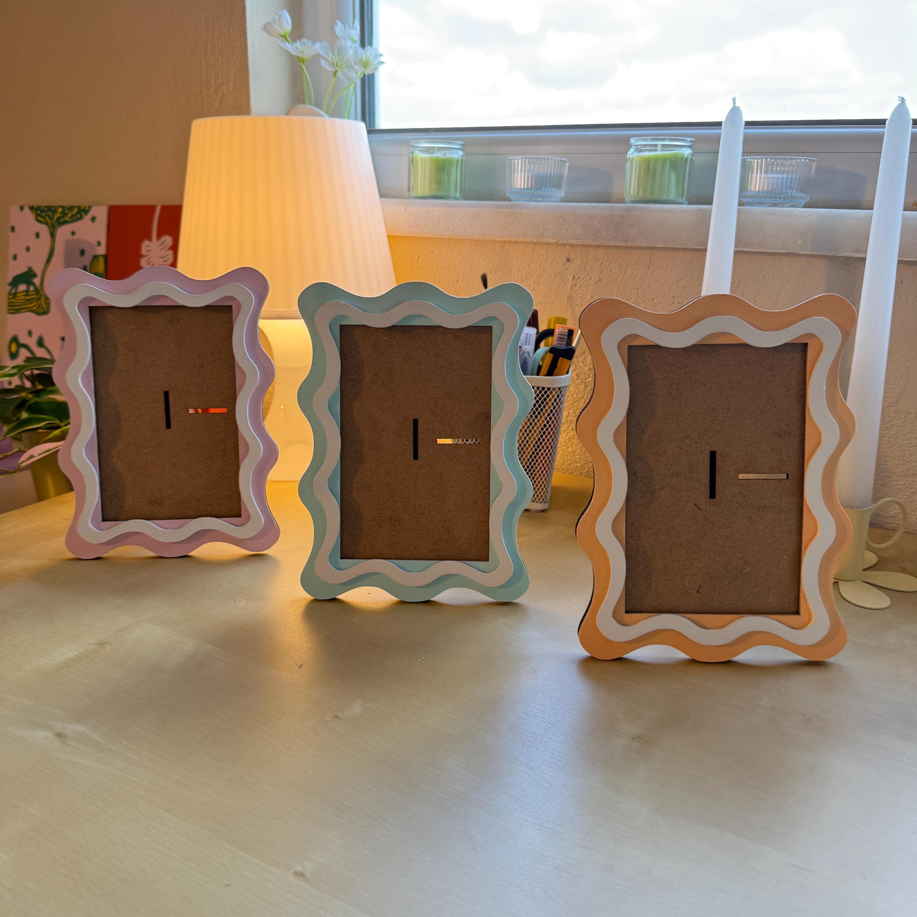 Handmade Wavy Picture Frame, 4x6 Pastel Photo Frame, Colorful Retro ...