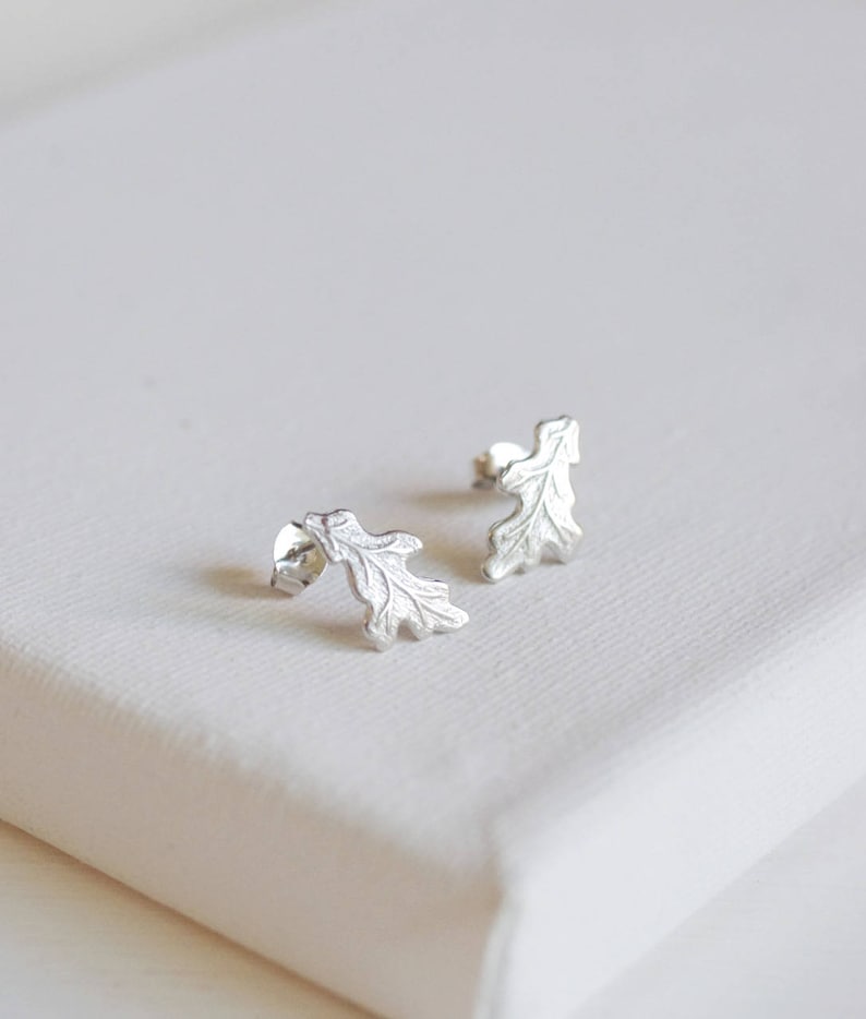 Oak Leaf Studs // Silver or Gold . Tiny Leaf Studs . Oak Leaf Earrings ...