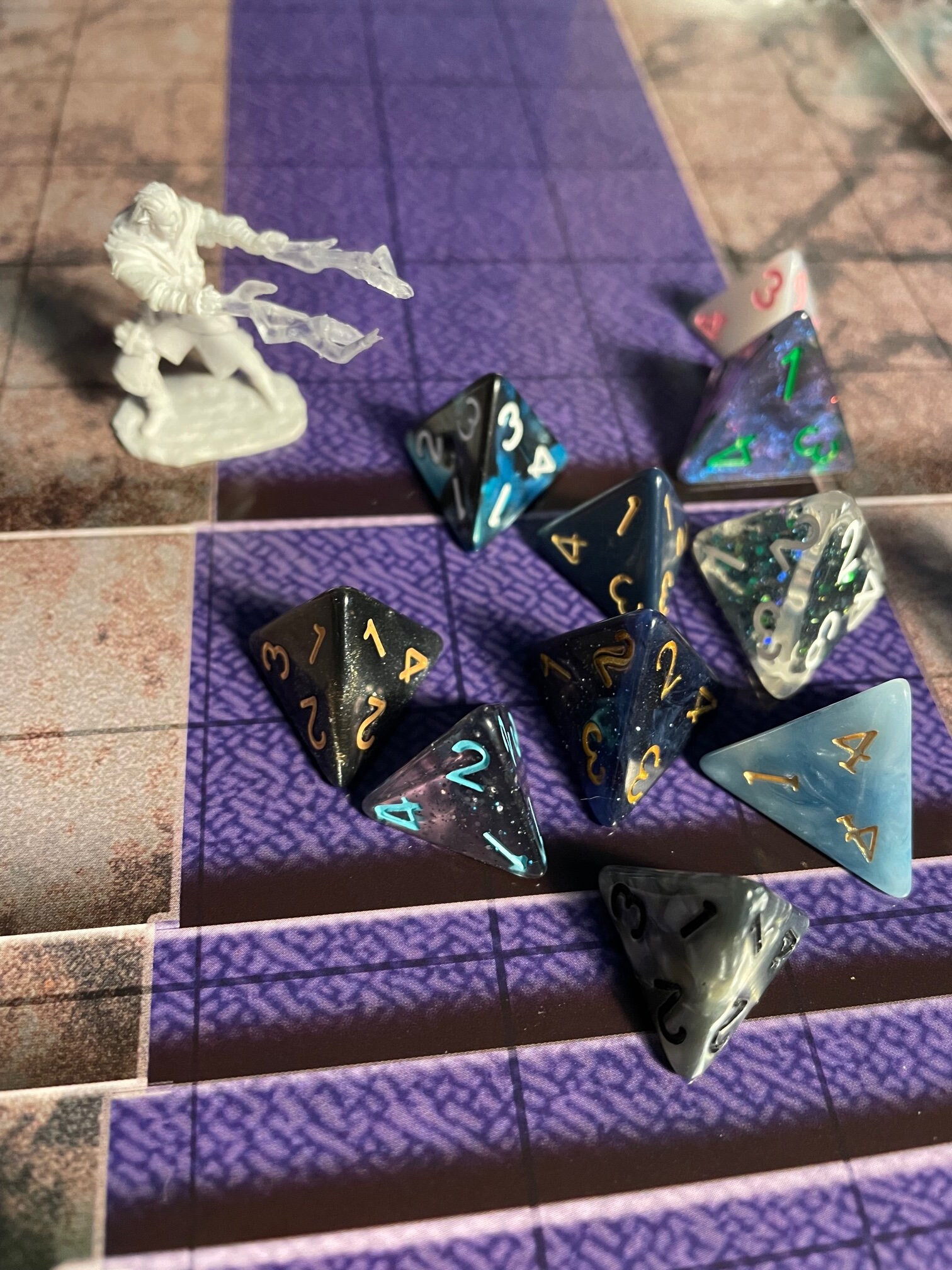 Spell Dice Set, Magic Missile, Ten 4 Sided Polyhedral Plastic TTRPG ...