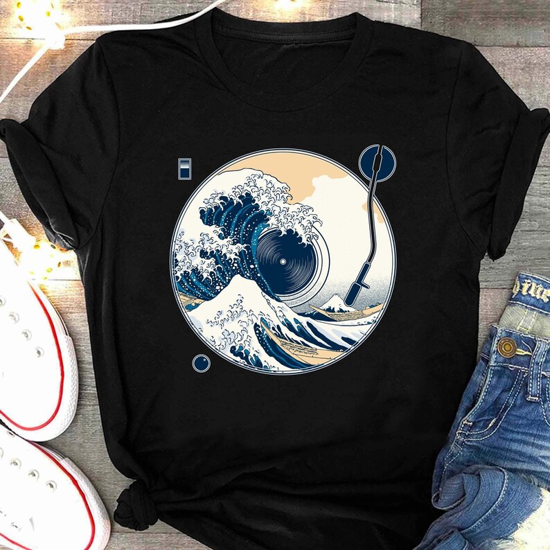 Kanagawa Japanese the Great Wave Shirt, Hokusai Wave Shirt, Asian Art ...