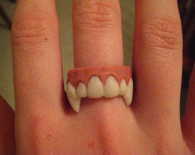 Vampire Ring - Etsy