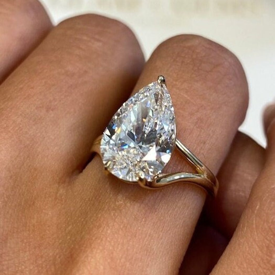 Pear Shaped Solitaire Engagement Ring Solid Gold, Unique Split Shank ...