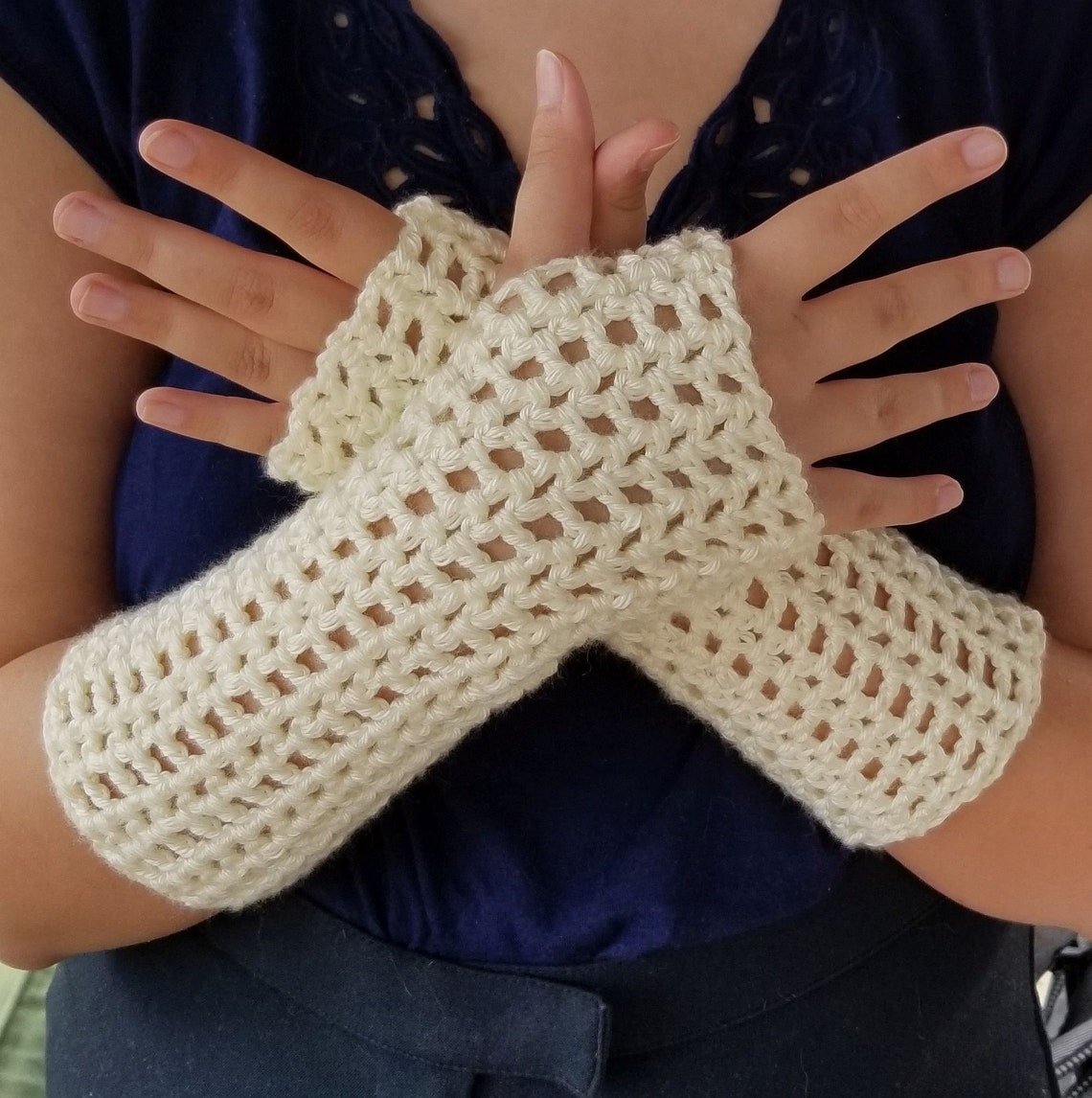 Mesh Fingerless Gloves Crochet Pattern Texting Gloves | Etsy