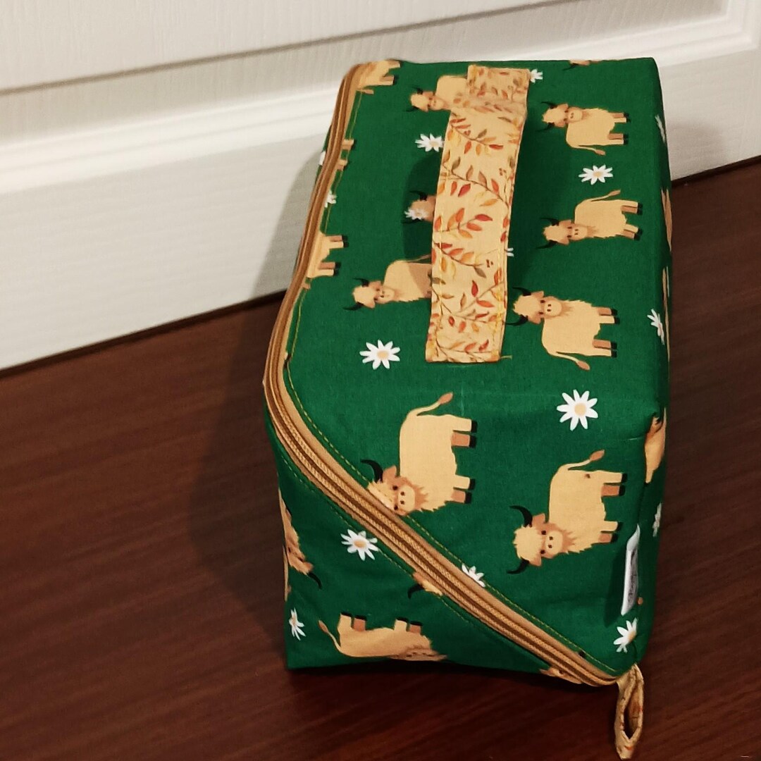 Highland Cows Open Wide, Magic Pouch, Knitting/crochet Bag, Makeup Bag ...