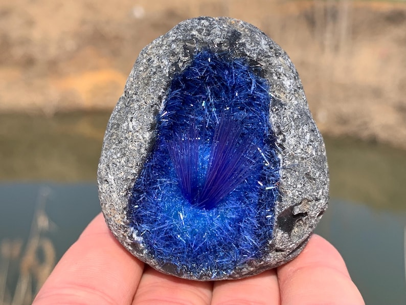Natural Meteorite Specimen Quartz,goethite,blue Copper Ore,crystal ...