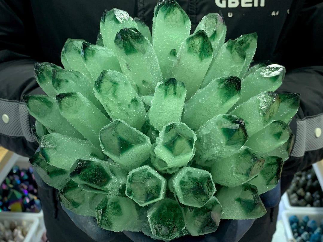 Green Quartz Crystal Cluster: Home Decor Specimen, 5kg+ - Etsy
