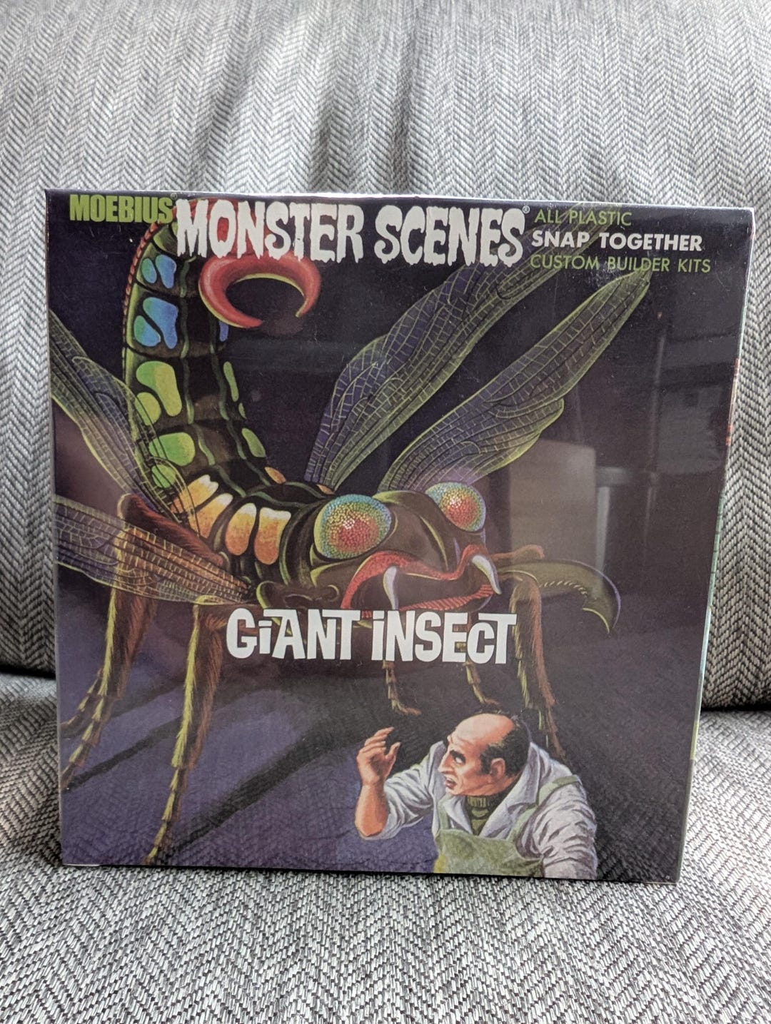 Moebius Model Kit 1/13 Scale Monster Scenes Giant Insect Pre Painted ...