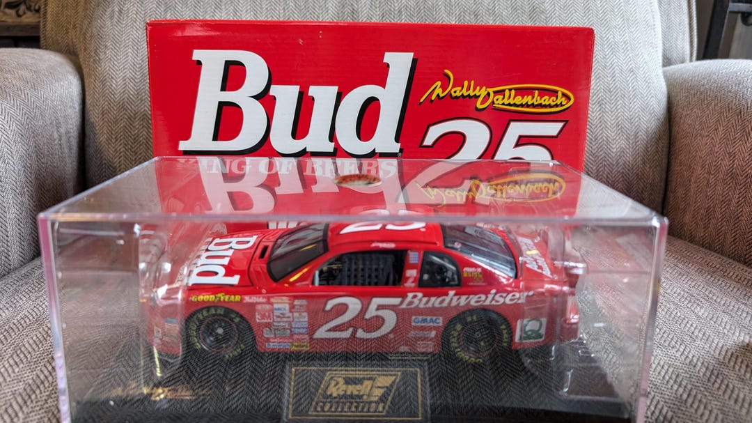 Revell Collection 1:24 Scale Diecast Metal NASCAR Stock Car . Wally ...