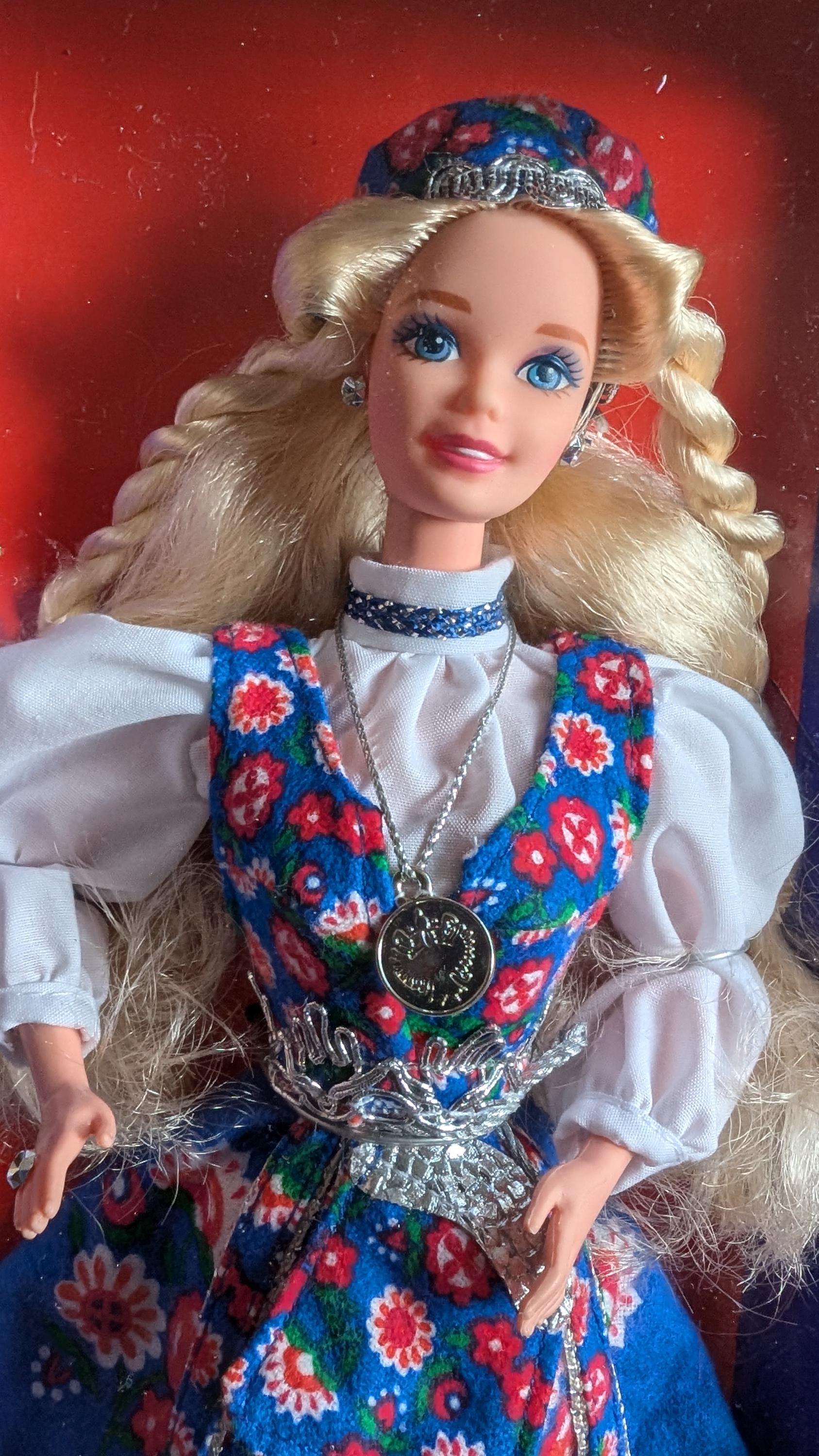 Vintage 1995 Mattel Dolls of the World Norwegian Barbie Doll in ...