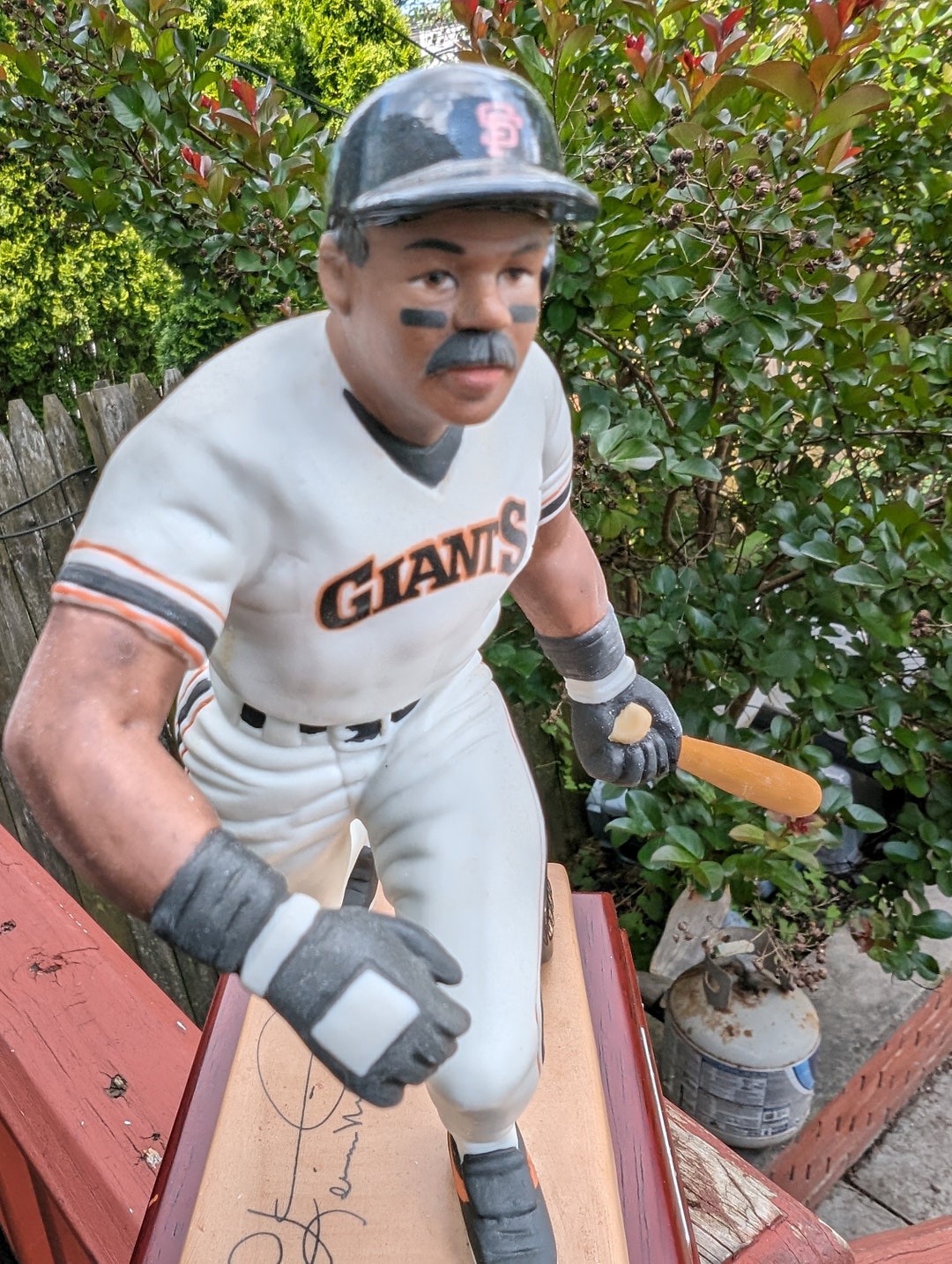 1980s Sports Impressions Limited Edition Porcelain Statue on a Wood Stand Kevin Mitchell San ...