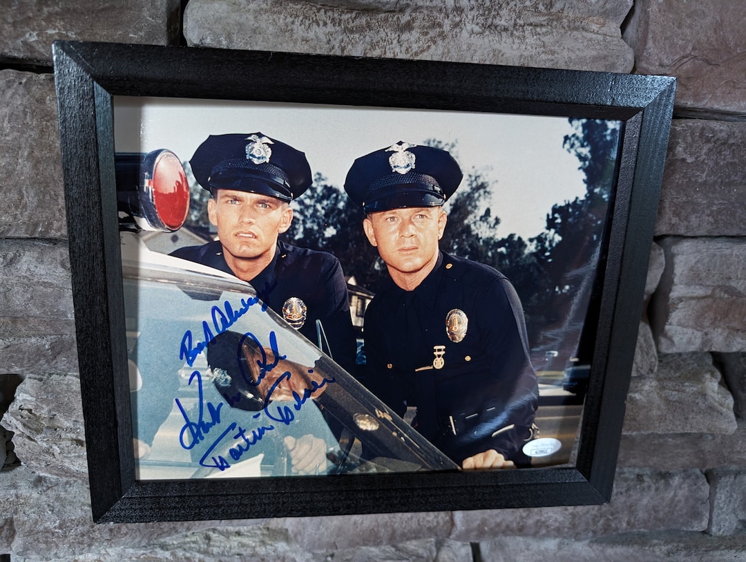 Autographed Kent Mccord Officer Jim Reed & Martin Milner Officer Pete ...