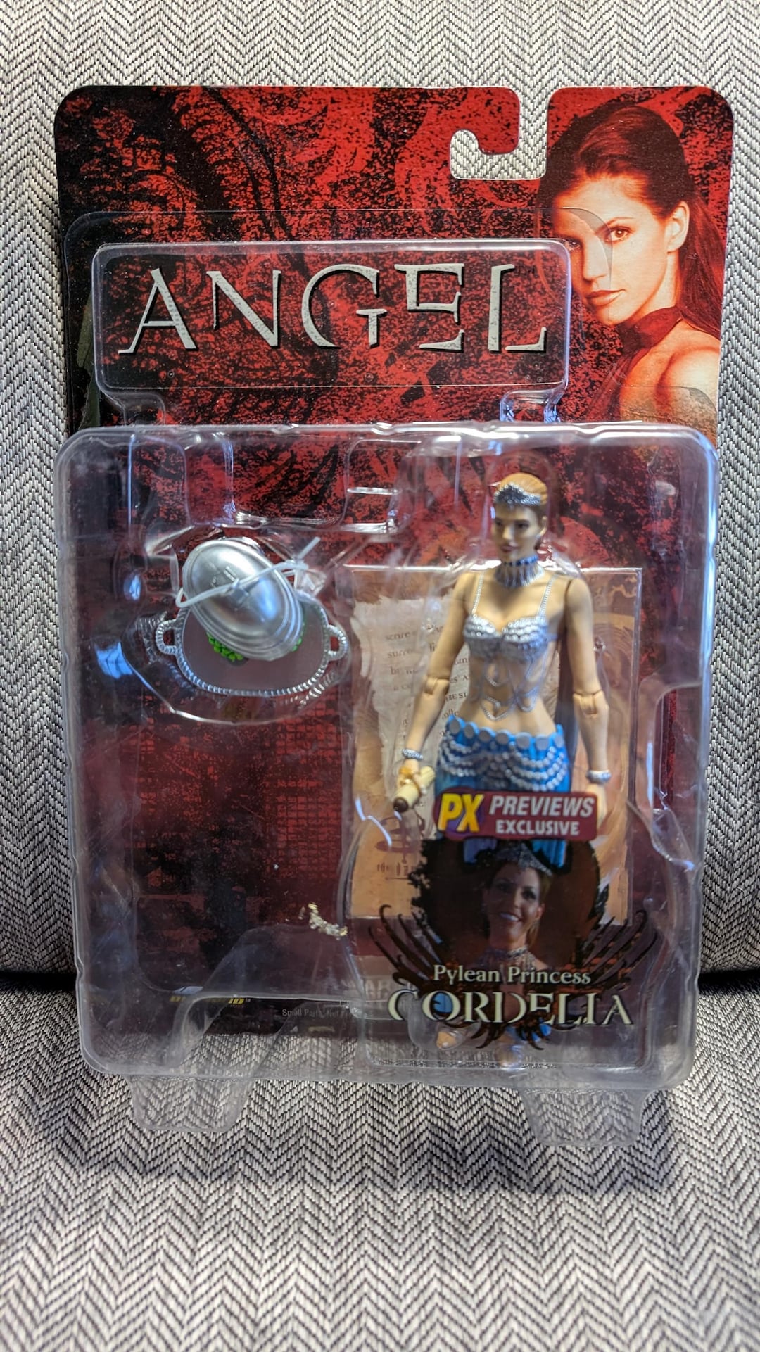 New Diamond Select Toys Buffy the Vampire Slayer Angel Pylean Princess ...