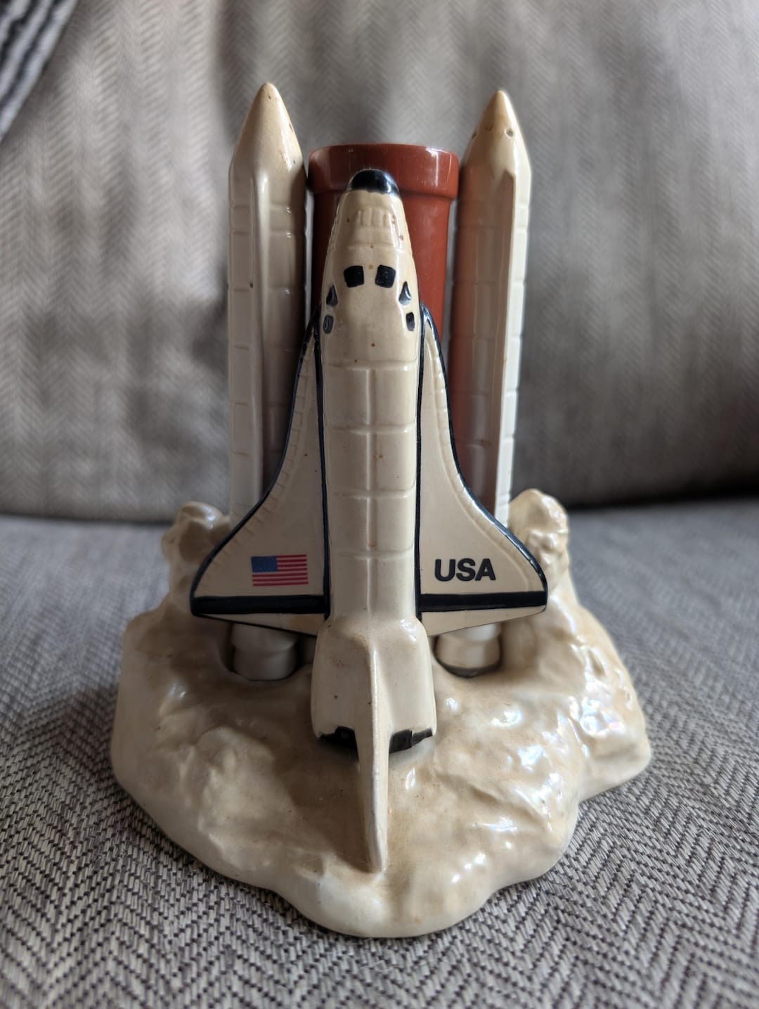 Vintage Ceramic 1991 NASA Space Shuttle Salt and Pepper Shakers - Etsy