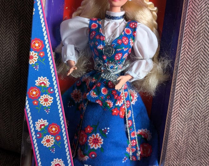 Vintage 1995 Mattel Dolls of the World Norwegian Barbie Doll in ...
