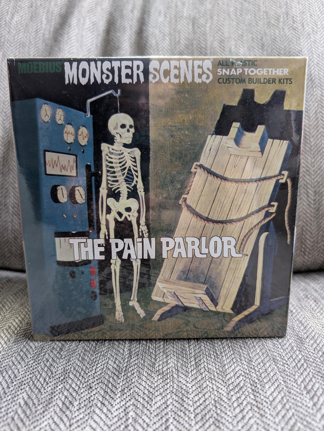Moebius Model Kit 1/13 Scale Monster Scenes the Pain Parlor Factory ...