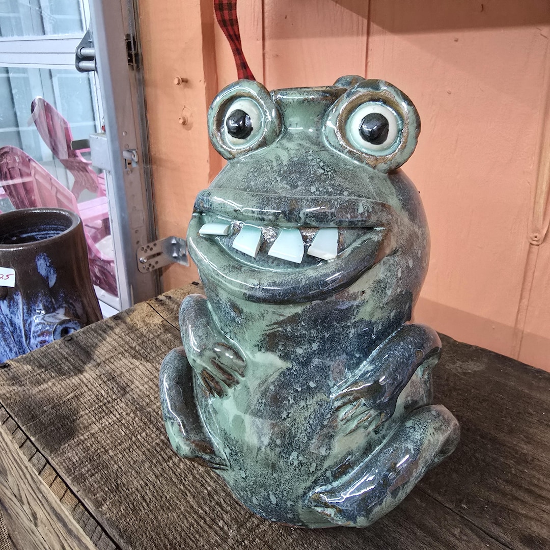 Adorable Folk Art Pottery Jug Clay Frog Figure by Billy Joe Craven 9 X ...